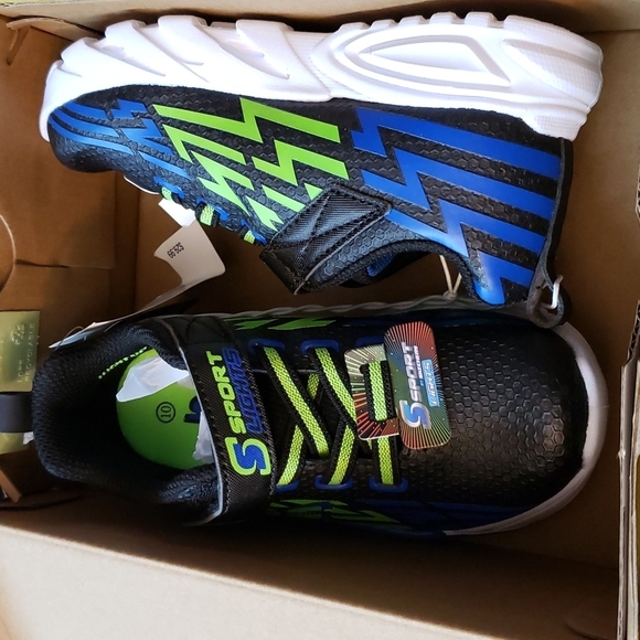 Skechers | Shoes | Ssport By Skechers Boys Sneakers They Light Up ...